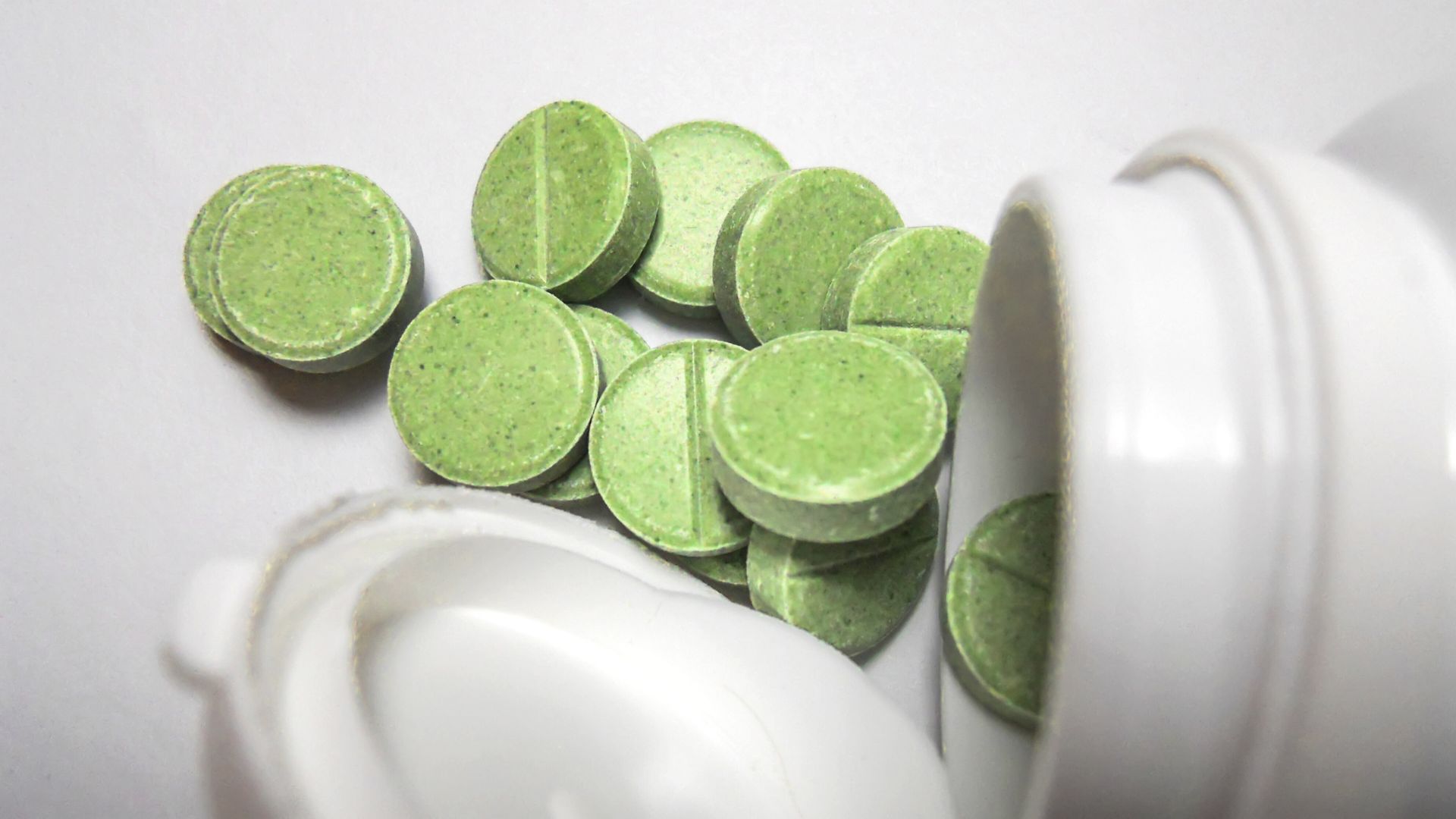 What is a Teva 833 Green Pill? Uses & Risks